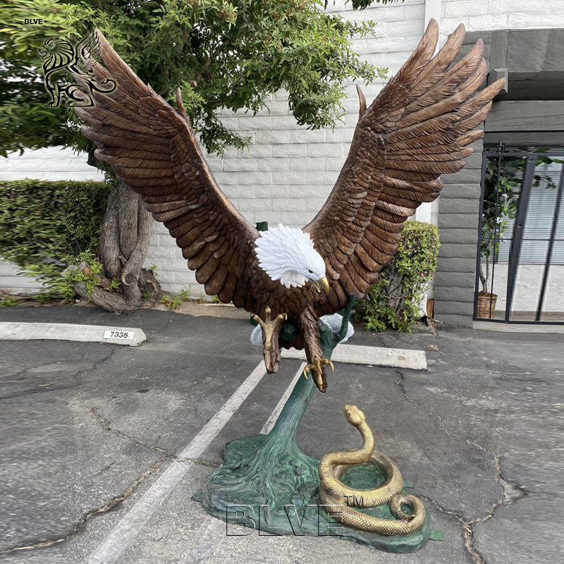BLVE Bronze Eagle Statues Life Size Metal Hawk Catches Snake Sculpture ...